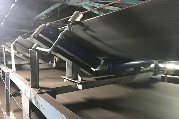 Conveyor Training Idlers: Tracking And Trainer