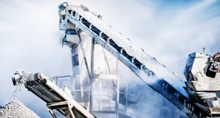 Conveyor Belt Chutes Manage and Redirect Material Flow