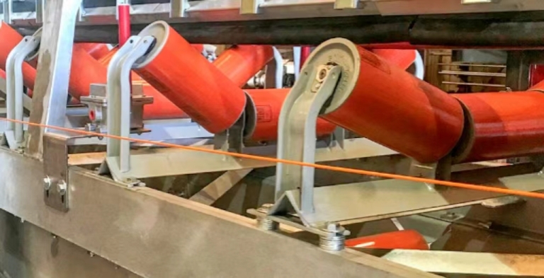 Choosing the Best Steel Idler Rollers for Conveyors