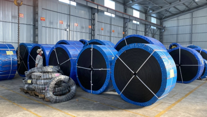 Conveyor Belt Storage and Handing